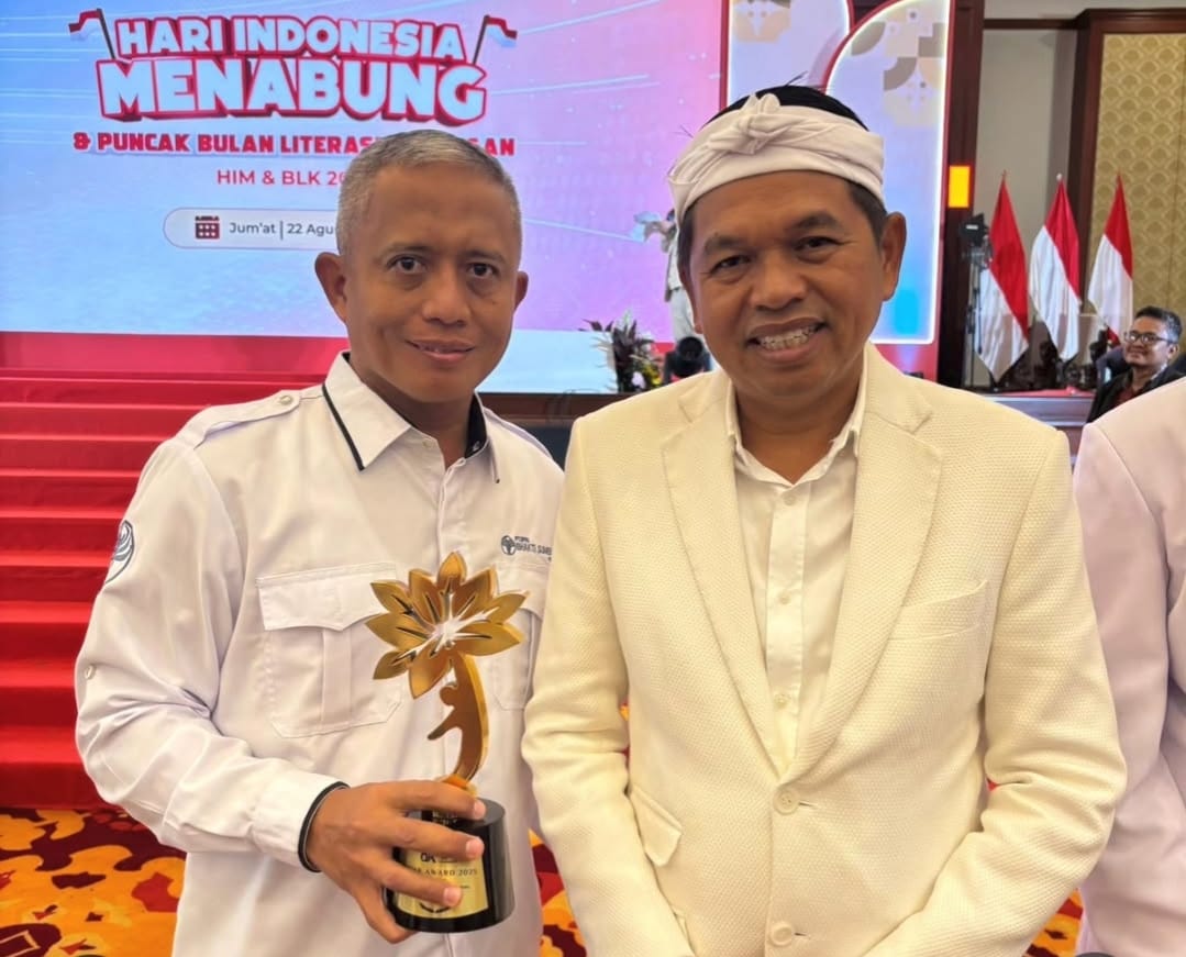 BPRS Bhakti Sumekar Raih Penghargaan KEJAR Awards 2025 - Bratapos Media ...